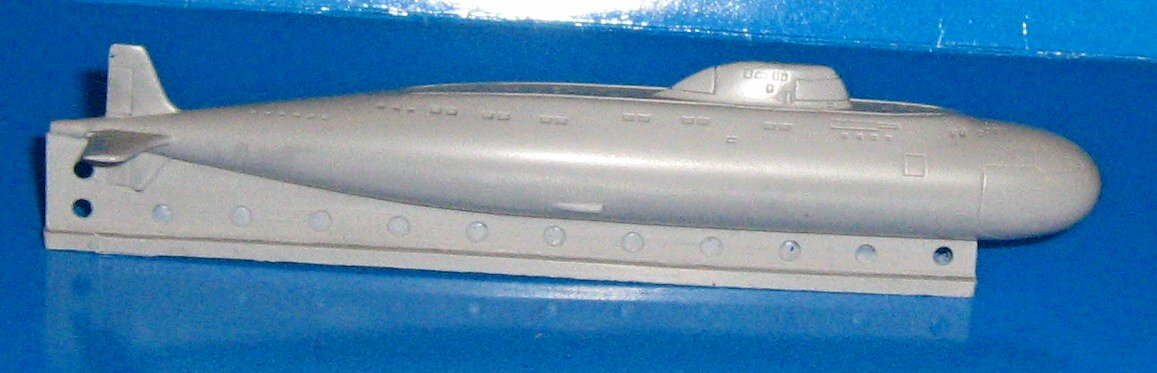 MODELIMEX Online Shop | 1/700 Soviet submarine project 671 Yorzh | your ...
