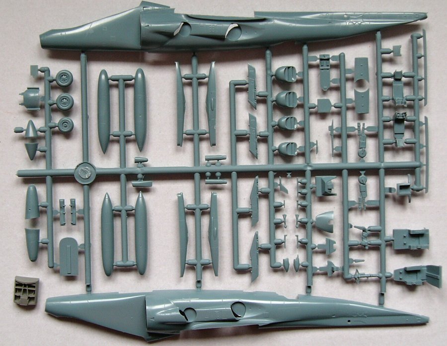 MODELIMEX Online Shop | 1/72 Harrier T Mk.2/2A - TAV-8A | your ...