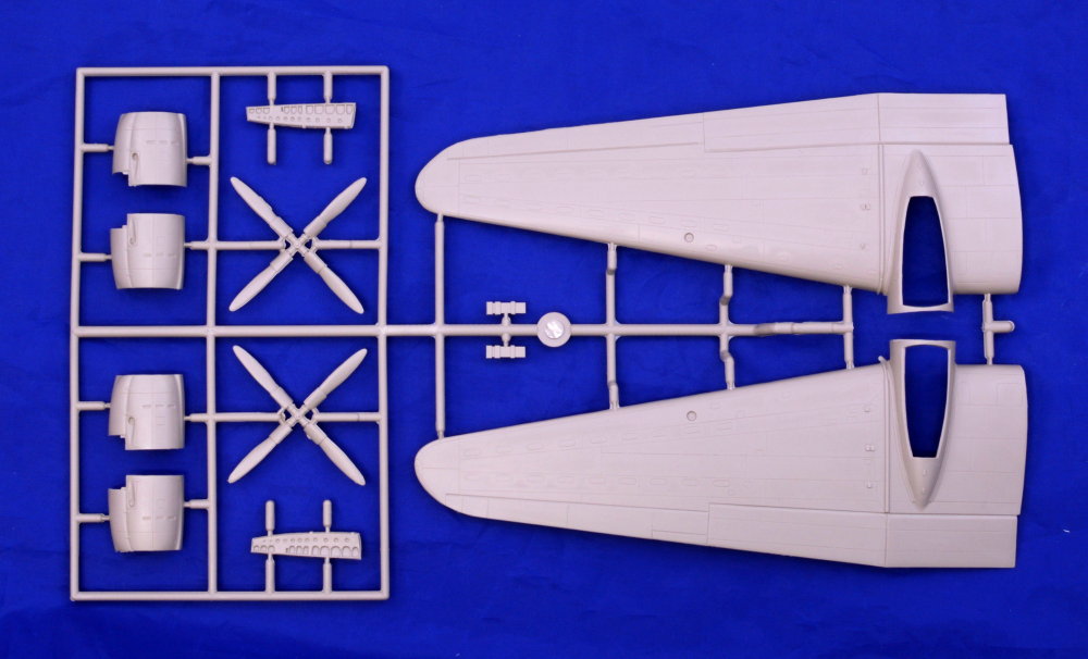 MODELIMEX Online Shop | 1/72 Curtiss R5C-1 Commando (US Marine Corps ...